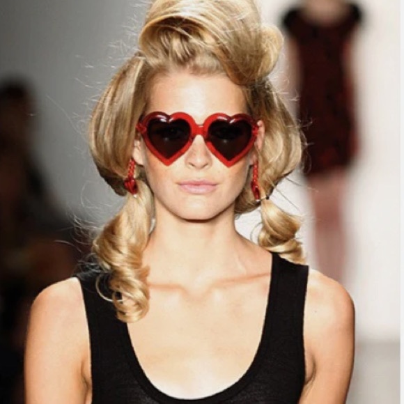 Jeremy Scott | Accessories | New Jeremy Scott Runway Heart Love Logo ...